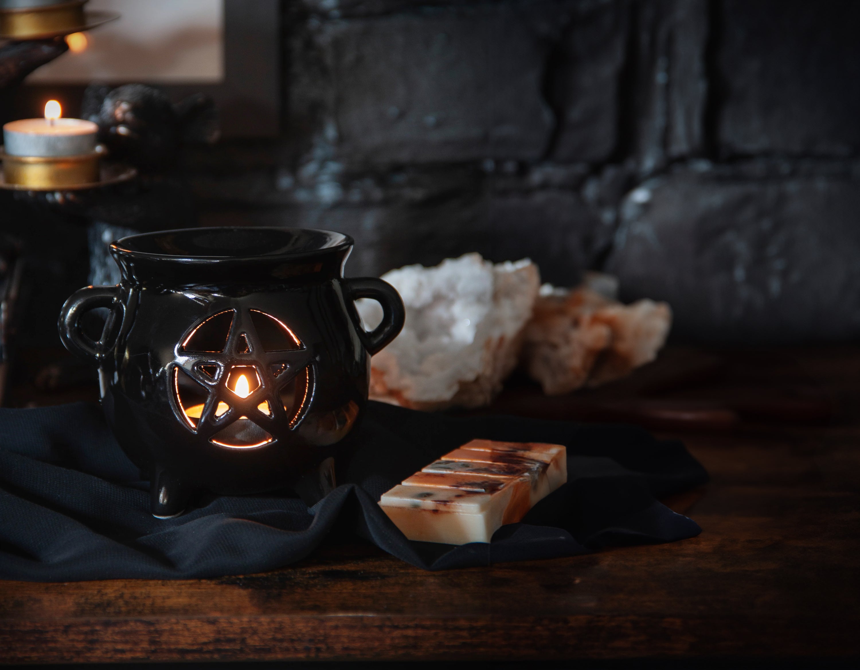 CARBON ROW – Carbon Row